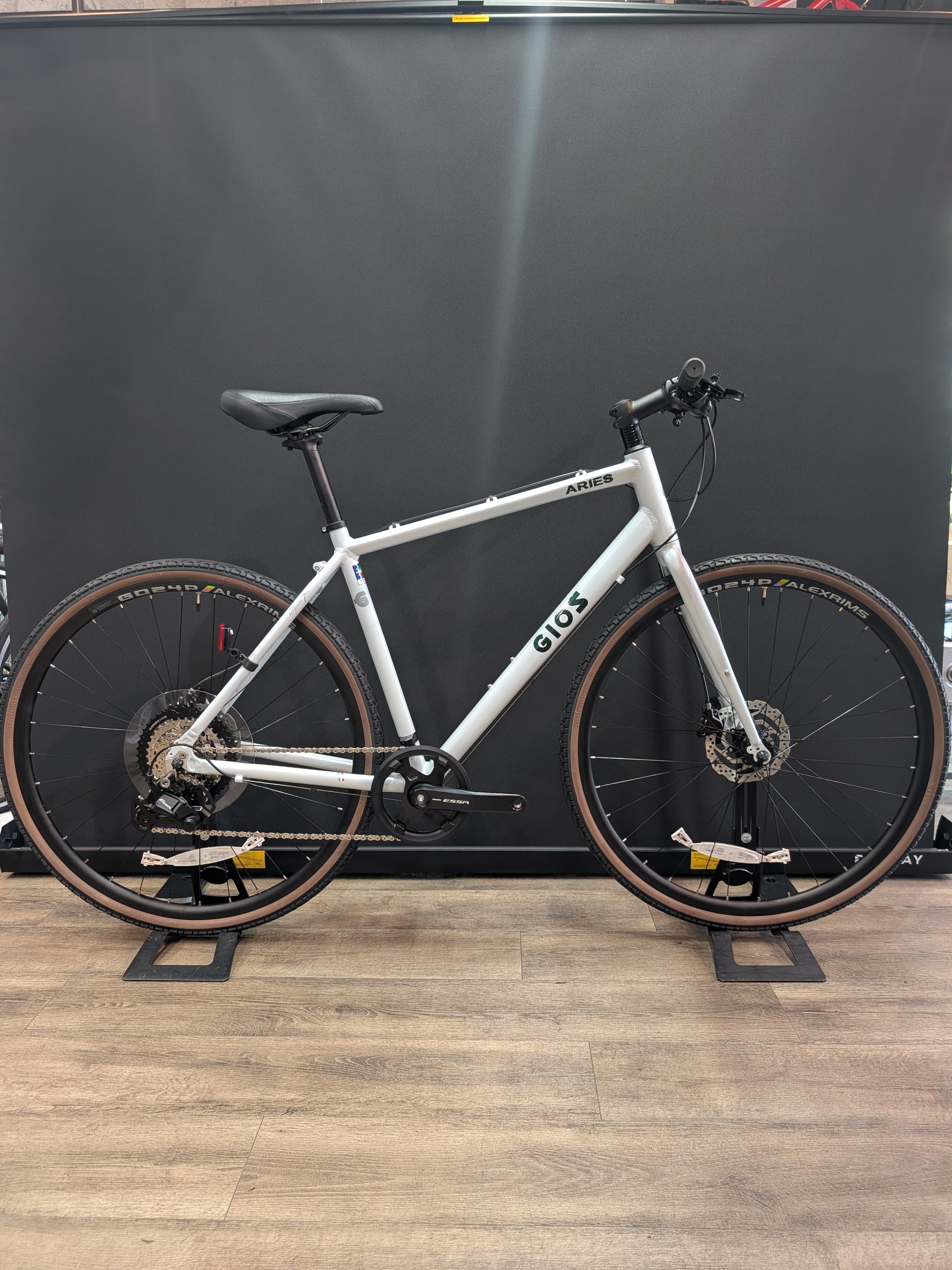 ｸﾛｽﾊﾞｲｸ！】GIOS ARIES入荷！【待望の新モデル！】 | 自転車のことなら